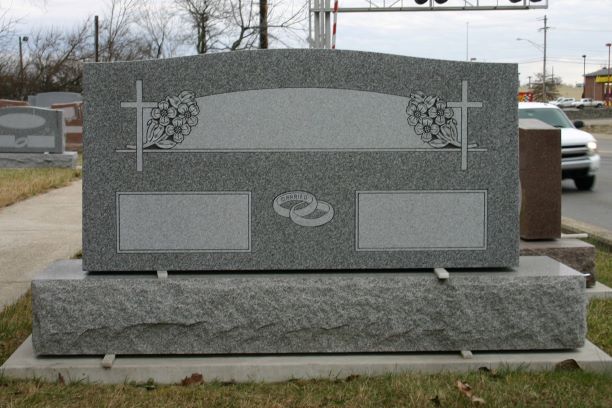 134-Display – Brummett Monument Company